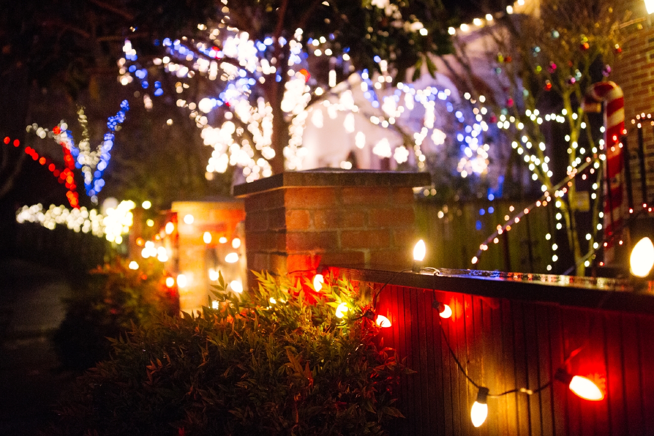 Photos Candy Cane Lane Kicks Off In Seattle Seattle Refined