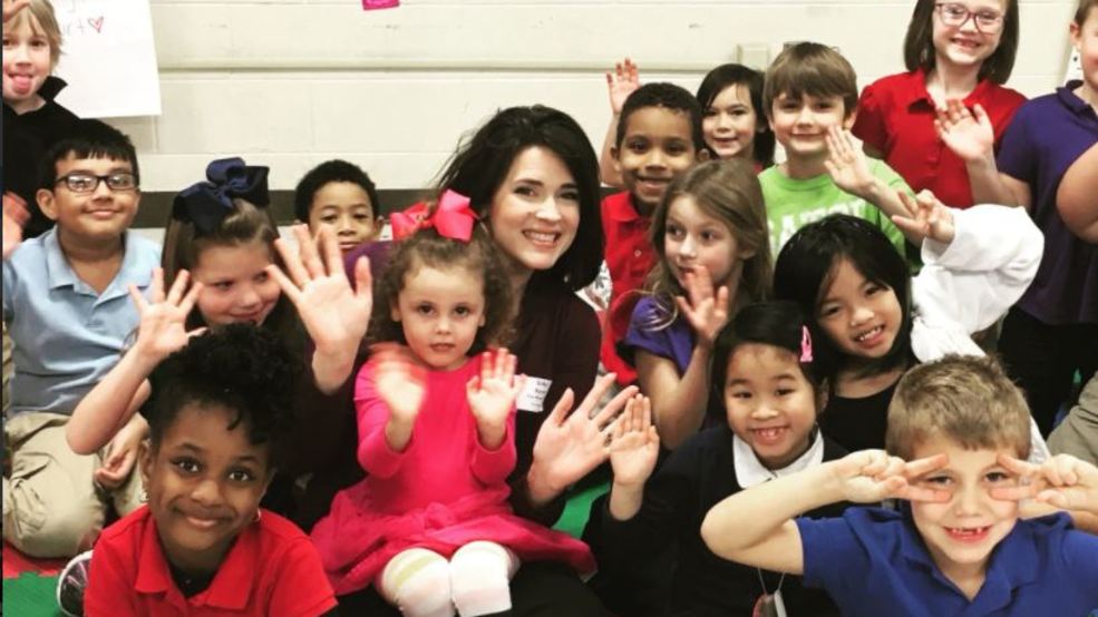 Fox 17 News Anchor Erika Kurre visits Gower Elementary | WZTV