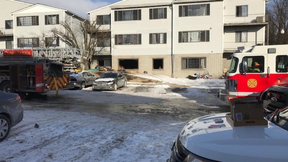 Crews battle fire at Canandaigua apartment complex | WHAM